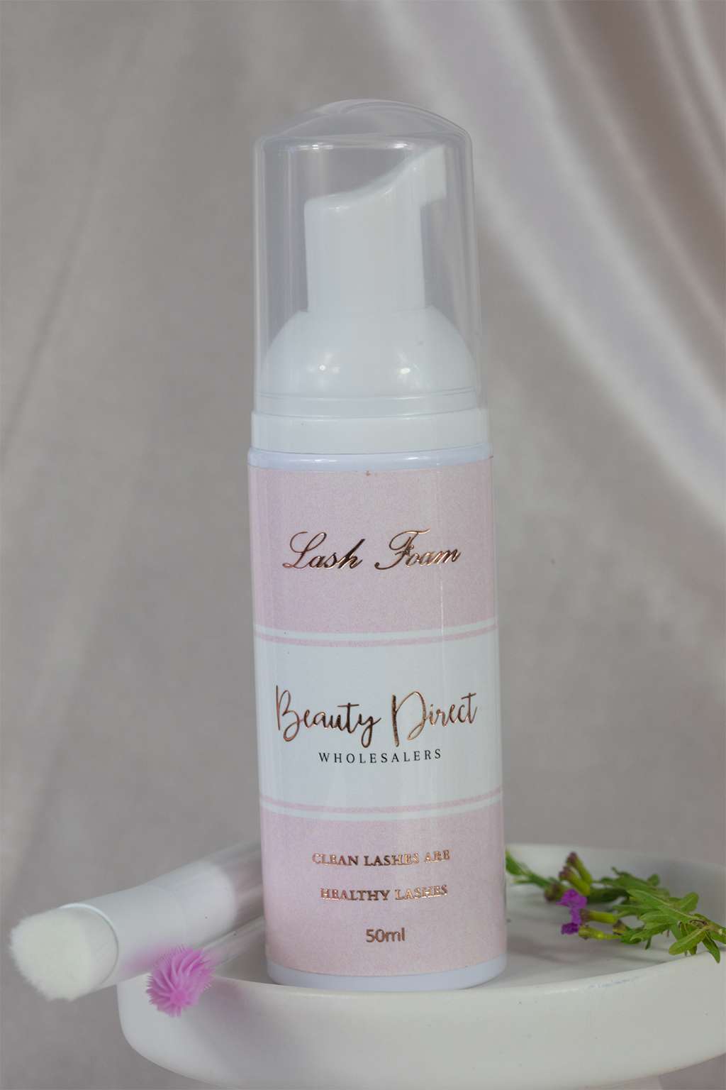 Premium Eyelash Cleanser Set | Gentle Cleaning with Free Tools
